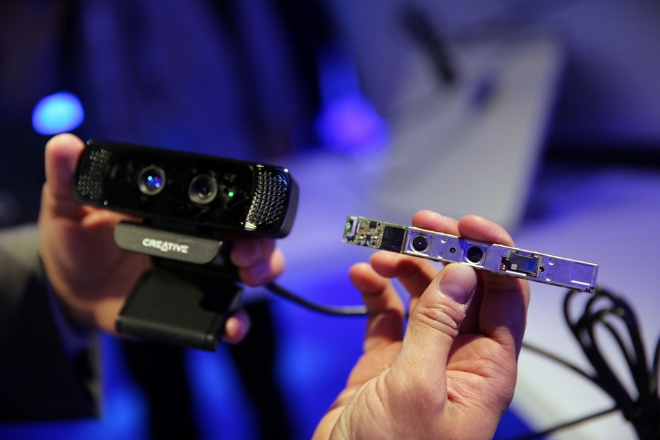 Camera Intel RealSense 3D hoạt động như thế nào?