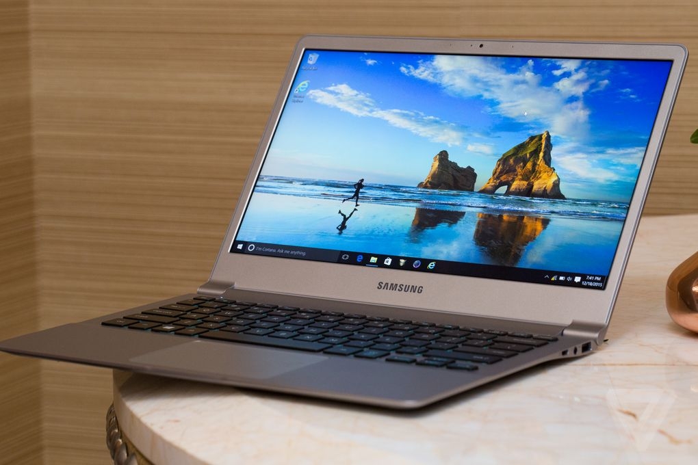 Samsung giới thiệu dòng laptop mỏng nhẹ mới Notebook 9