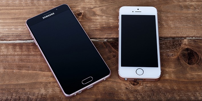 So sánh Galaxy A5 2016 và Iphone SE