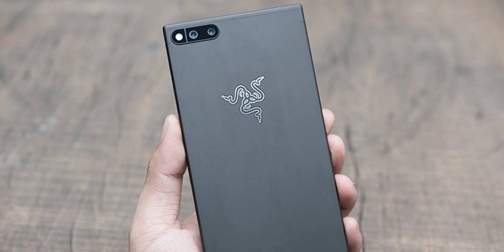 Trên tay điện thoại chơi game Razer Phone tại Việt Nam