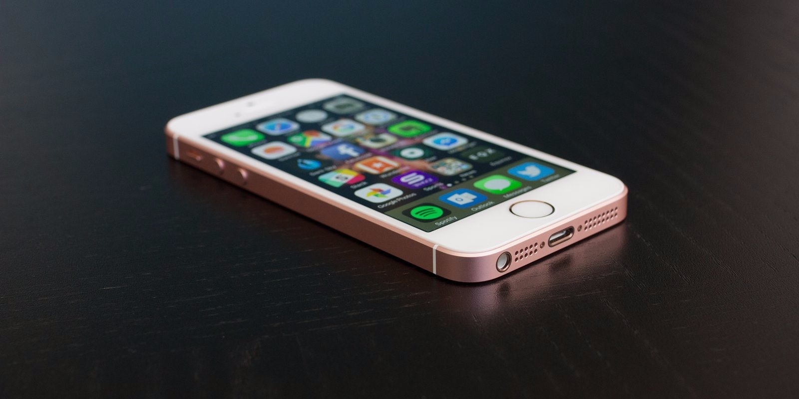 Tại sao iPhone SE vẫn đáng mua dùng hơn iPhone 7?
