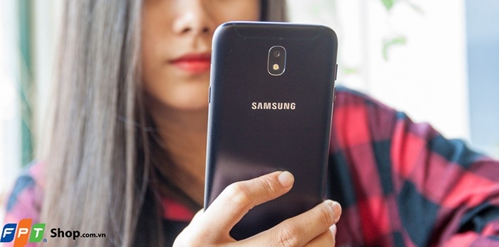 Đánh giá Galaxy J7 Pro: Thiết kế cao cấp, pin "trâu"