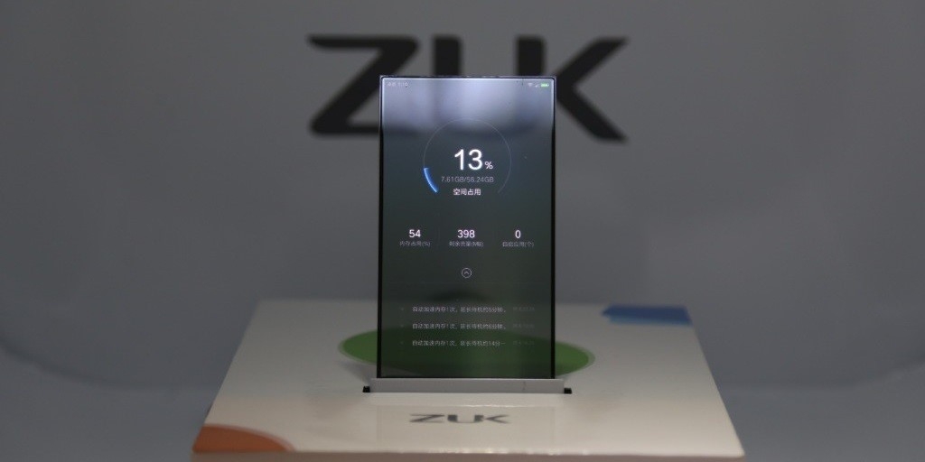 CEO ZUK để lộ smartphone mới với thiết kế bóng bẩy