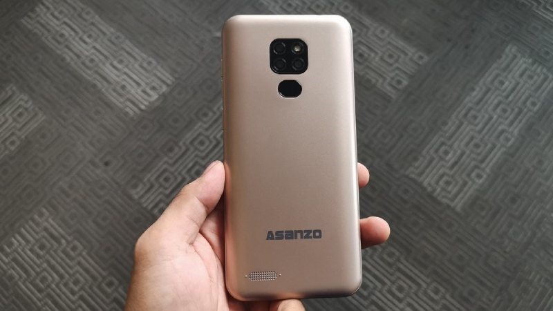 Asanzo ra mắt smartphone với cụm camera "y hệt" iPhone 11 Pro