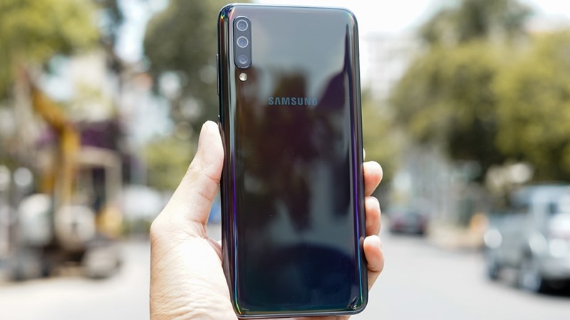 Hơn 8 triệu, Galaxy A70 có nên mua tại thời điểm này?