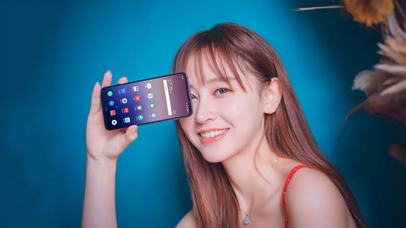Trên tay Meizu 16Xs: Snapdragon 675, 3 camera AI, không notch