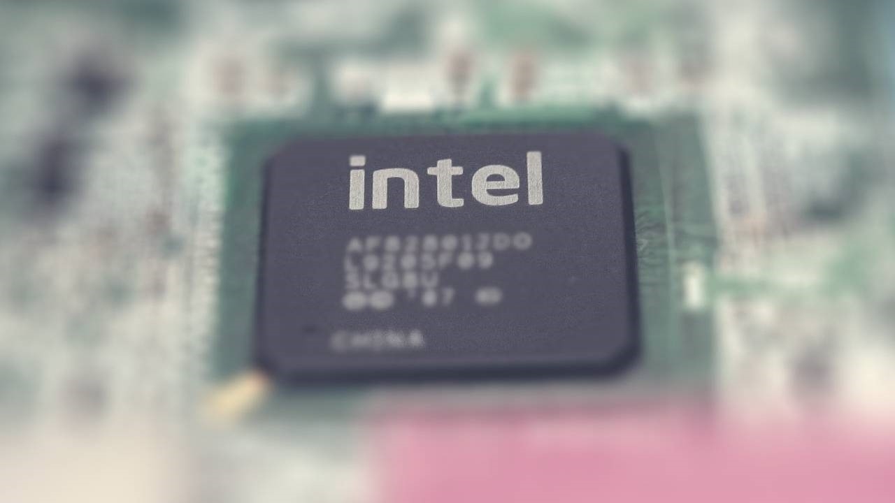 Apple đang đàm phán để mua lại mảng sản xuất modem Intel