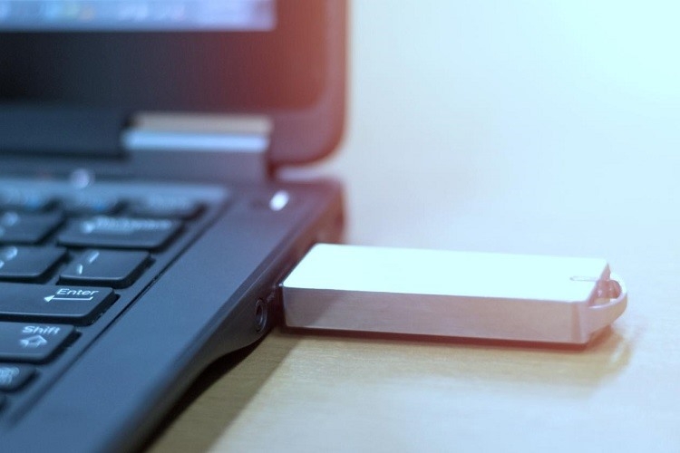 HP USB Disk Storage Format Tool - Công cụ định dạng USB an toàn