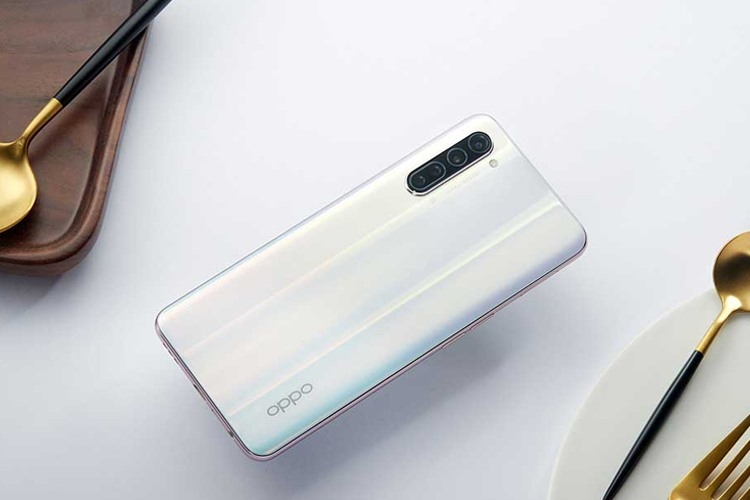 Giá dự kiến và quà tặng đặt trước OPPO Reno3