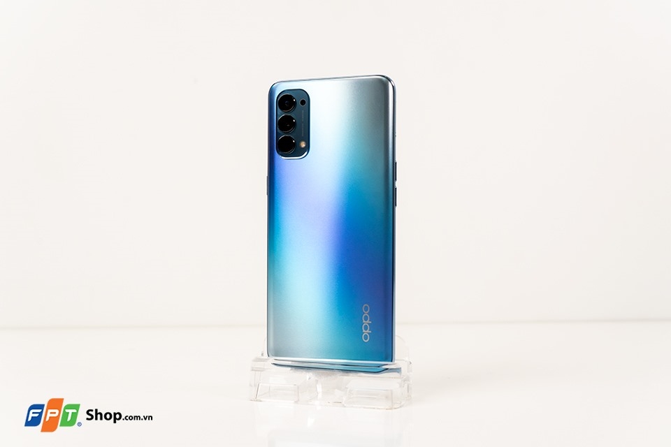 Trên tay OPPO Reno4 tại Việt Nam