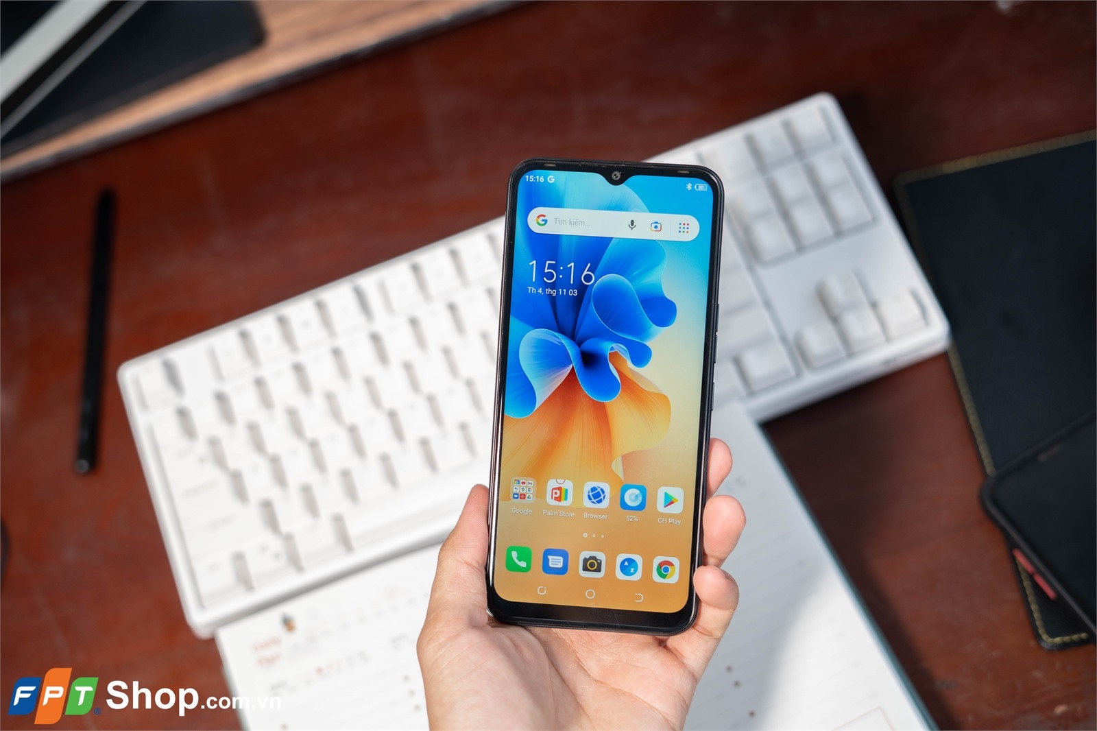 Trong tay 2 triệu hơn, chọn Tecno Spark 7 hay Realme C11 2021?