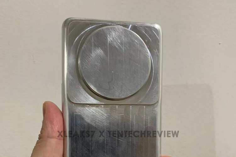 Thiết kế Xiaomi 12 Ultra được hé lộ trong rò rỉ mới nhất