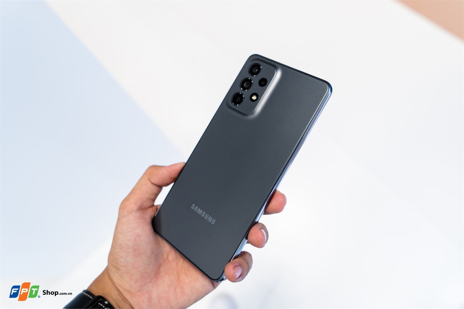 Đánh giá pin và hiệu năng Galaxy A73: Snapdragon 778G cực mượt