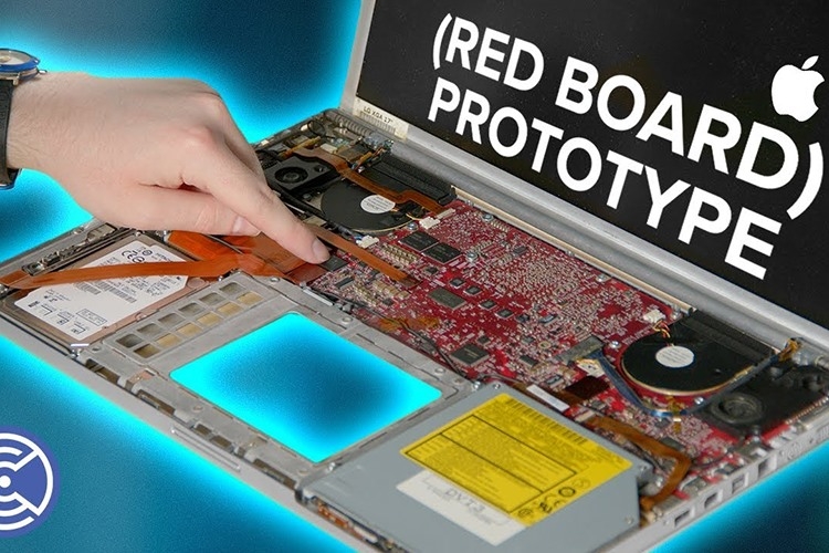 Nguyên mẫu nguyên mẫu PowerBook G4 17 inch với logic board màu đỏ