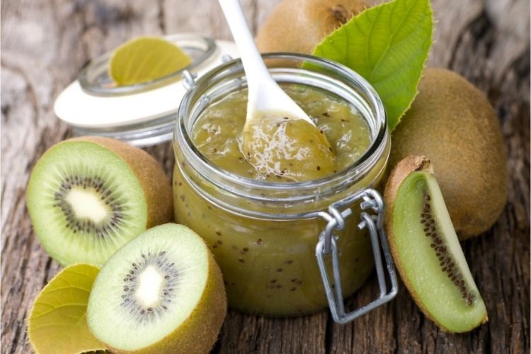 Hướng dẫn cách làm mứt kiwi phết bánh mì đơn giản tại nhà