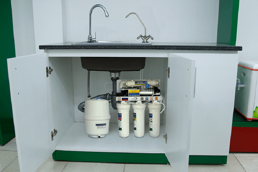 Máy lọc nước âm tủ bếp loại nào tốt?