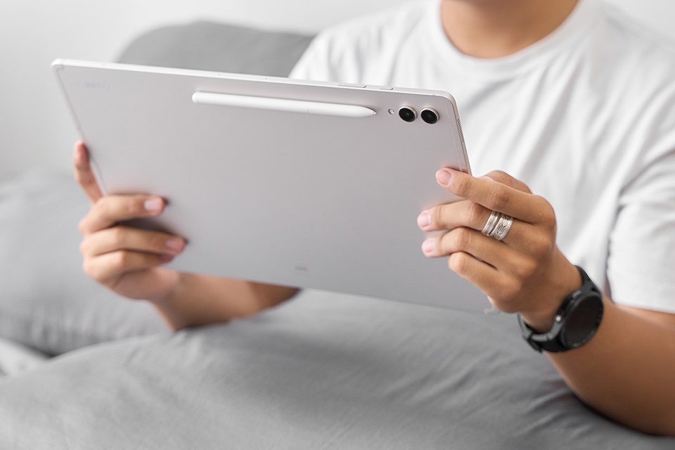 Trải nghiệm Galaxy Tab S9 Ultra trong một ngày: Có gì thú vị?