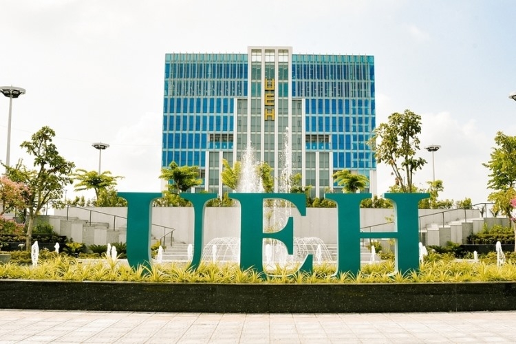 Học phí UEH năm học 2023-2024 chính xác nhất dành cho bạn