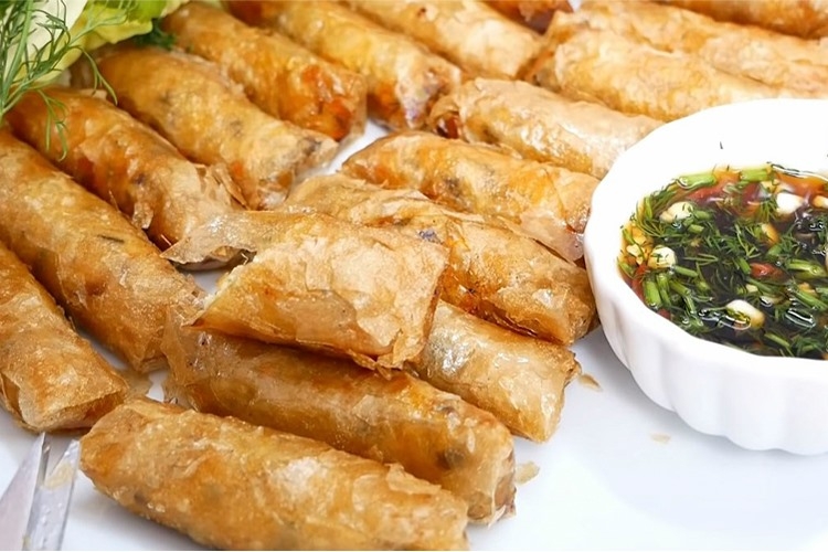 Cách làm chả giò cá giòn rụm, thơm ngon với công thức đơn giản