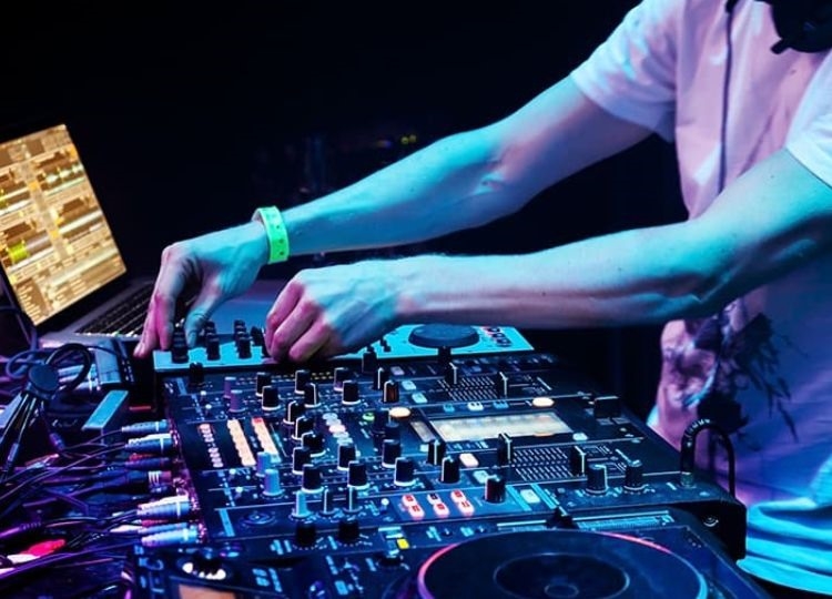 Top 7 Phần mềm chơi DJ trên điện thoại dễ sử dụng nhất hiện nay