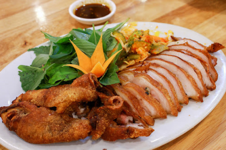 Bật mí cách làm giò heo chiên giòn thơm ngon ngay tại nhà