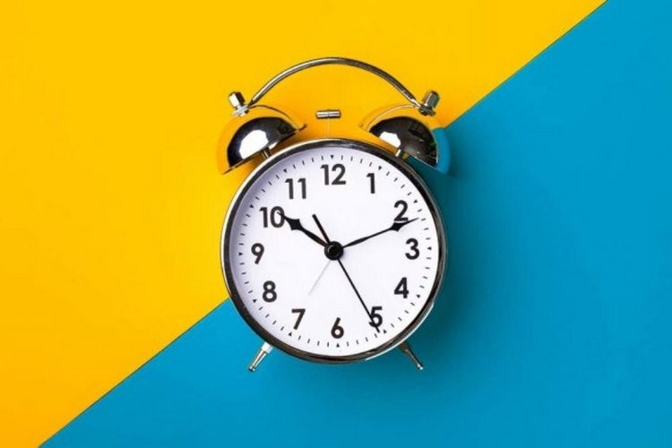 Gỡ rối thắc mắc 12PM là mấy giờ? 12PM khác gì với 12AM?