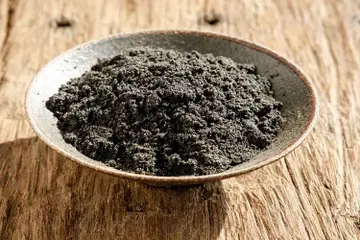 Tất tần tật về bột mè đen: Lợi ích, công dụng và cách chế biến trong ẩm ...