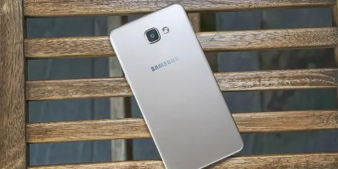 Mở hộp Galaxy A9 Pro: Mạnh mẽ, đẹp tinh tế