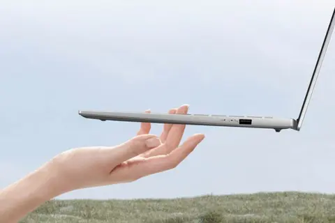 Đánh giá laptop Asus Vivobook 14 X1404VA-EB509W chi tiết