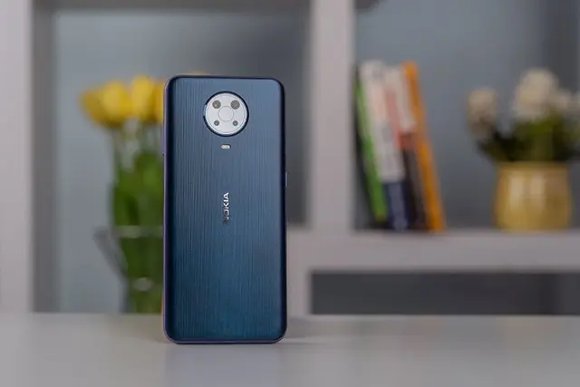 Trên tay Nokia G20: 4 camera 48MP, pin khủng, giá phải chăng