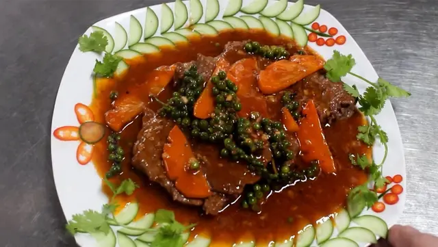 Cách làm món bò kho tiêu nhanh chóng, ngon miệng