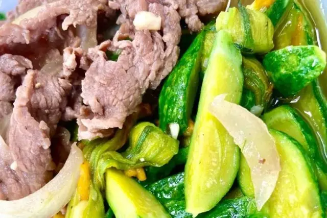 Bật mí cách làm bí đỏ xào thịt bò thơm ngon và bổ dưỡng