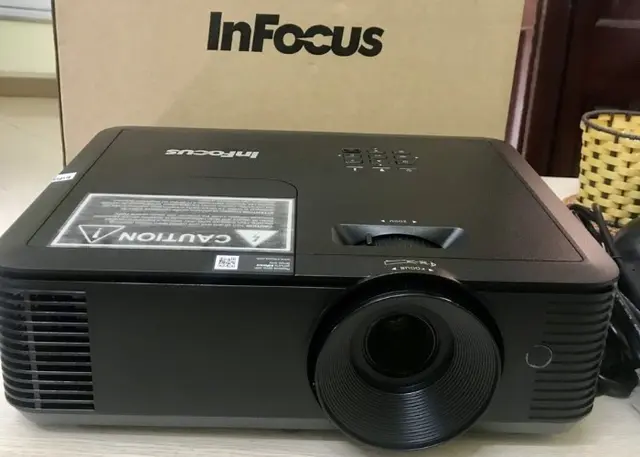 Máy chiếu InFocus của nước nào sản xuất? Có những model nào?