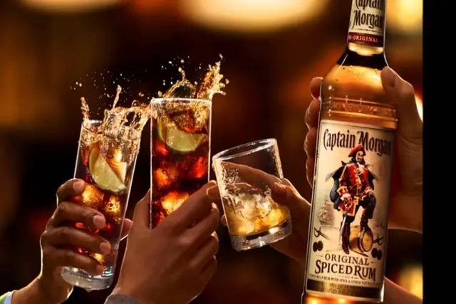 Rượu Rum: Nguồn gốc, quy trình sản xuất và top các loại rượu Rum