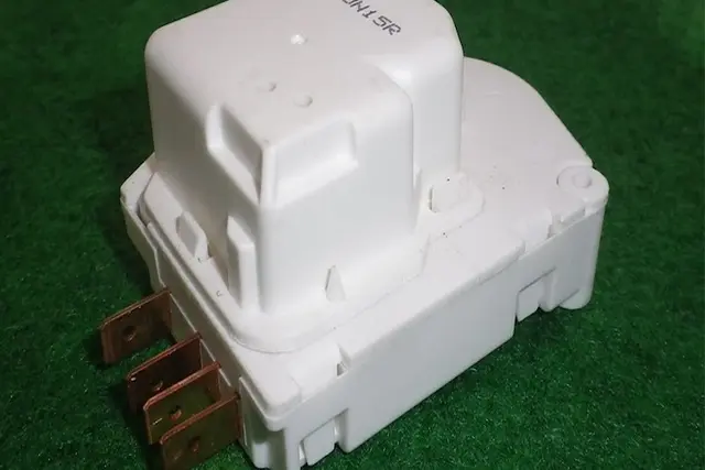 Timer tủ lạnh Sanyo là gì? Cấu tạo, nguyên lý hoạt động và cách kiểm ...