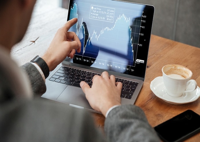 Trading là gì? Khái niệm và các phong cách trading phổ biến