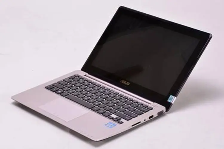 Đánh giá Asus VivoBook X202E