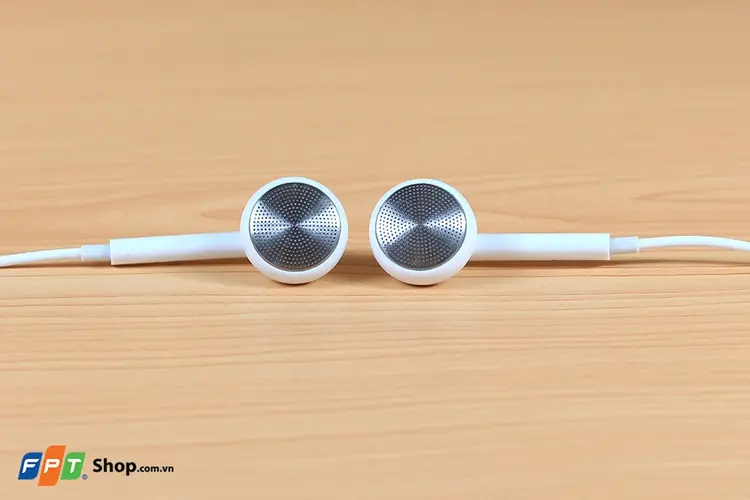 Tai nghe có mic Remax RM303 giá rẻ, chính hãng