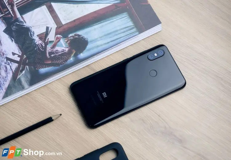 Xiaomi Mi 8 64GB sắc nét đến từng chi tiết