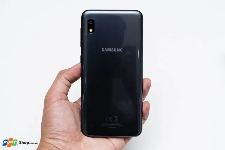 Samsung Galaxy A10 _ Vân tay trong màn hình, pin 4.000 mAh