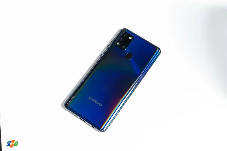 Samsung Galaxy A21s - Bộ tứ camera sau 48MP