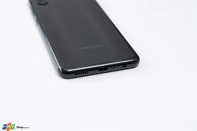 Samsung Galaxy A04 | Chip xịn, giá siêu rẻ
