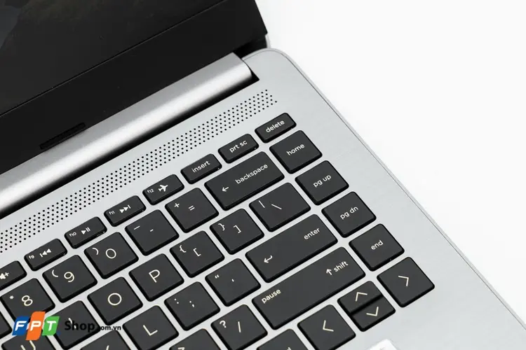 Laptop HP 240 G8 i3 1005G1 | Giá rẻ, trả góp 0%