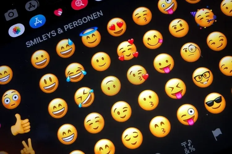 Emoji và Emoticon là gì? Sự khác biệt của hai biểu tượng cảm xúc