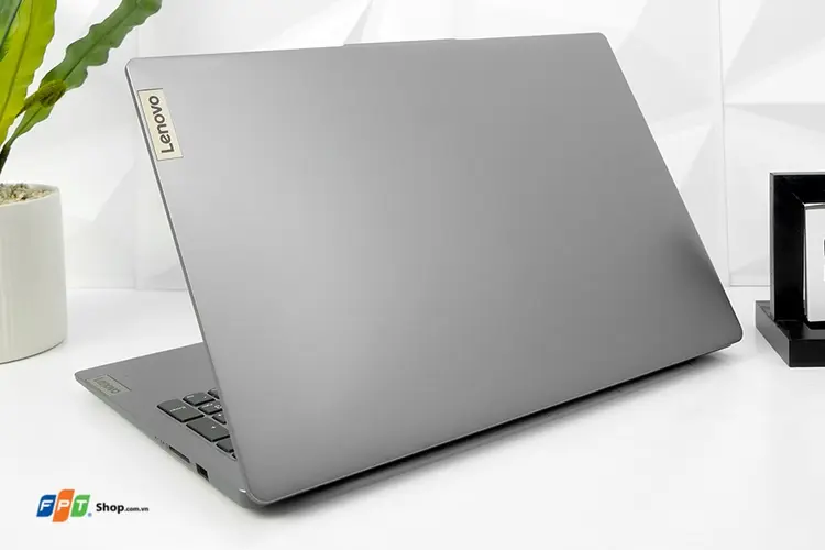 Lenovo Ideapad Slim 3 15IRH8 | Giá tốt nhất, trả góp 0%