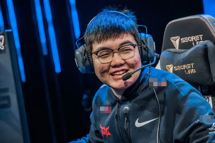 369 LoL: Tuyển thủ đường trên xuất sắc của đấu trường LPL