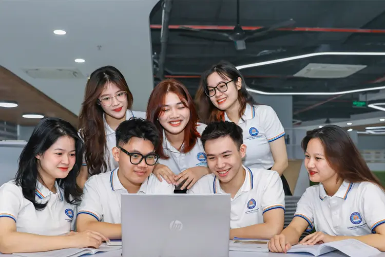 D94 gồm những môn nào? Ngành nào có thể xét tuyển bằng D94?