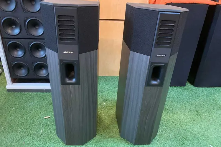Đánh giá loa Bose 701 Series 3: Âm trầm sâu, dải trung rõ, nghe nhạc đã