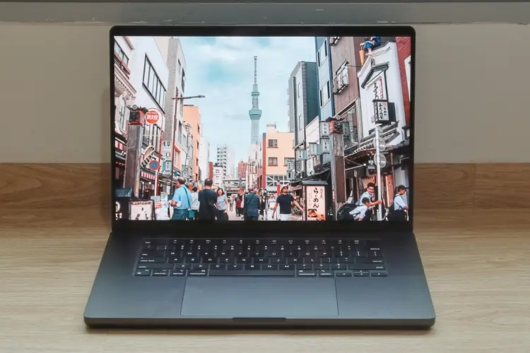 Đánh giá Macbook Pro M3 Max - Mọi thứ gói gọn trong chữ “khủng”