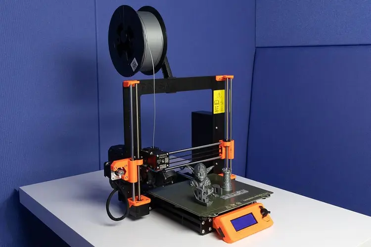 Khám phá máy in 3D FDM: Cách hoạt động và ứng dụng trong sản xuất